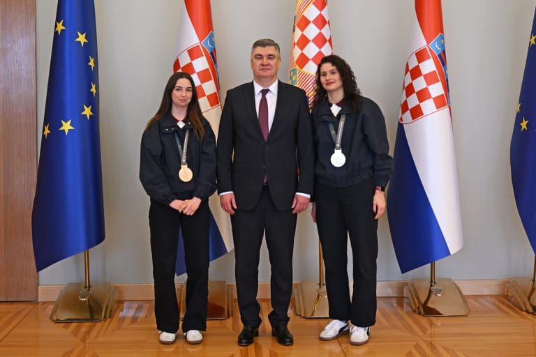 Predsjednik Milanović primio Mateu Kolovrat i osvajače medalja na ...